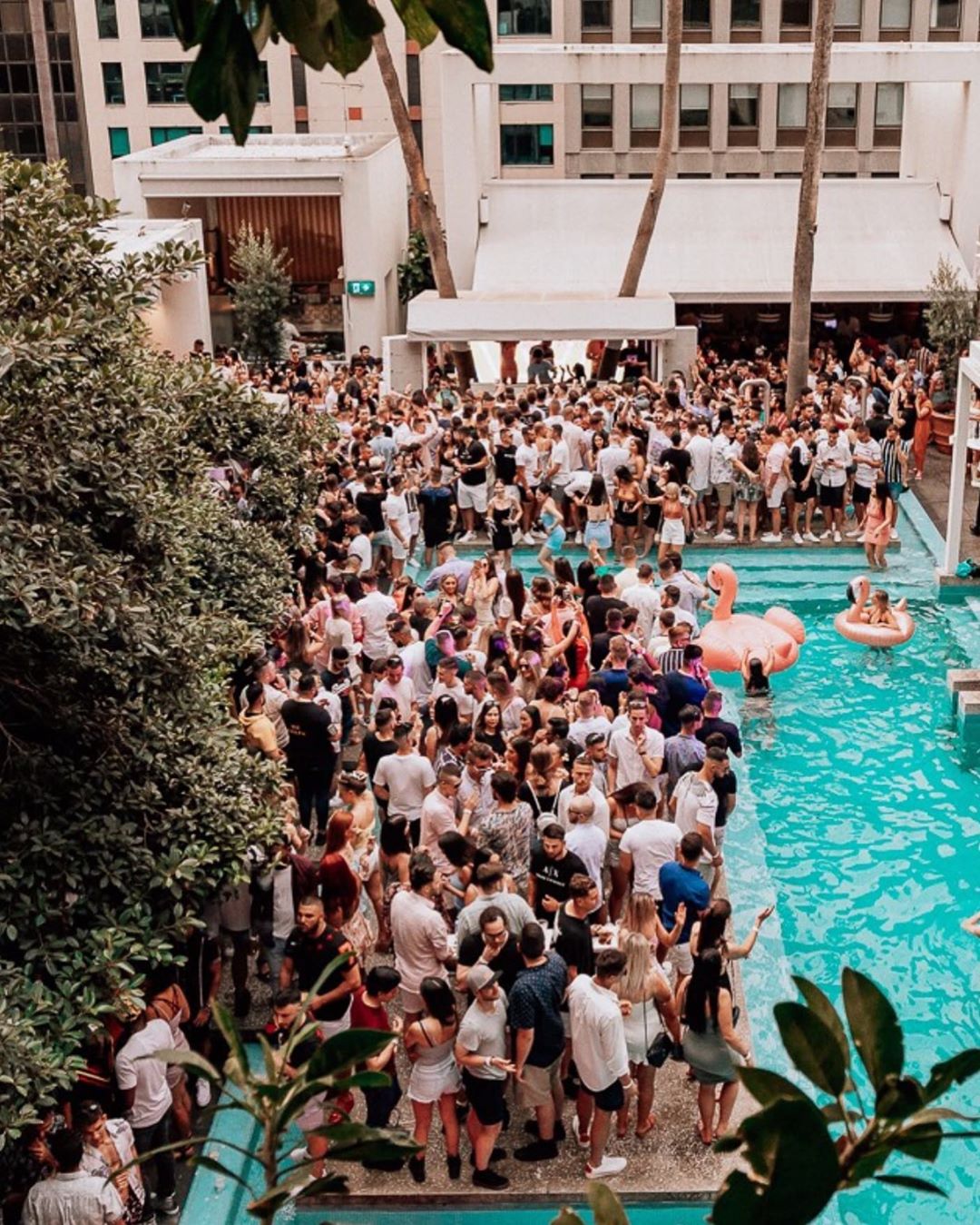 Ivy Pool Sydney - Bottle Service and VIP Table Booking | Club Bookers